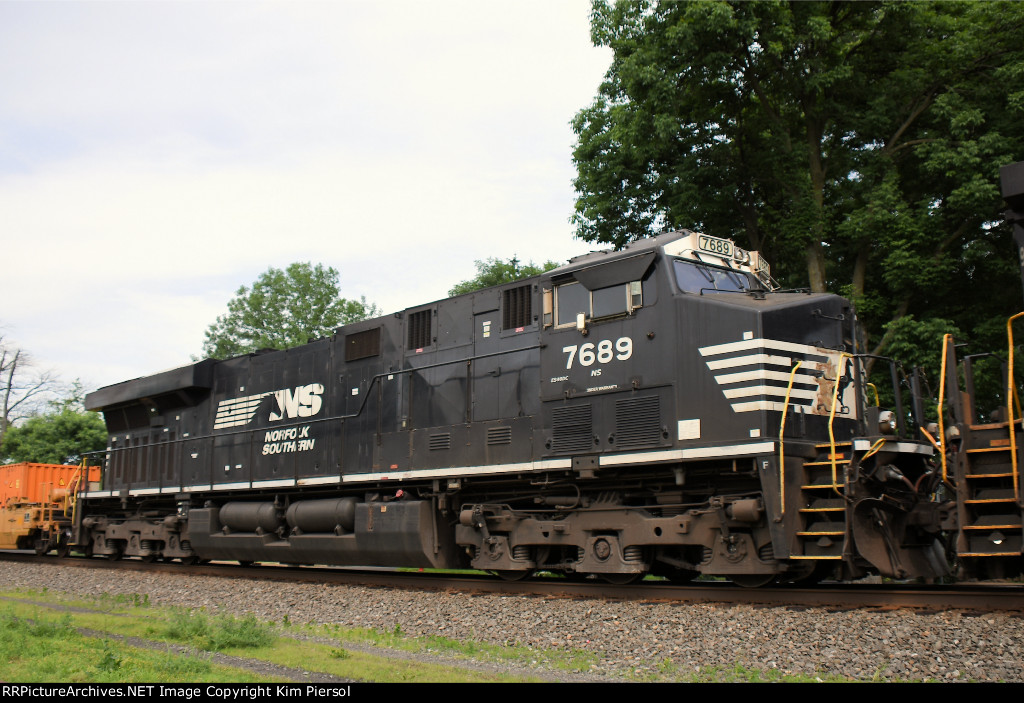 NS 7689